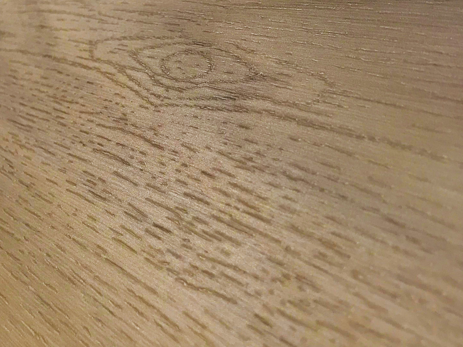 Embossing luxury vinyl flooring: realistic tactile structures - Vivafloors
